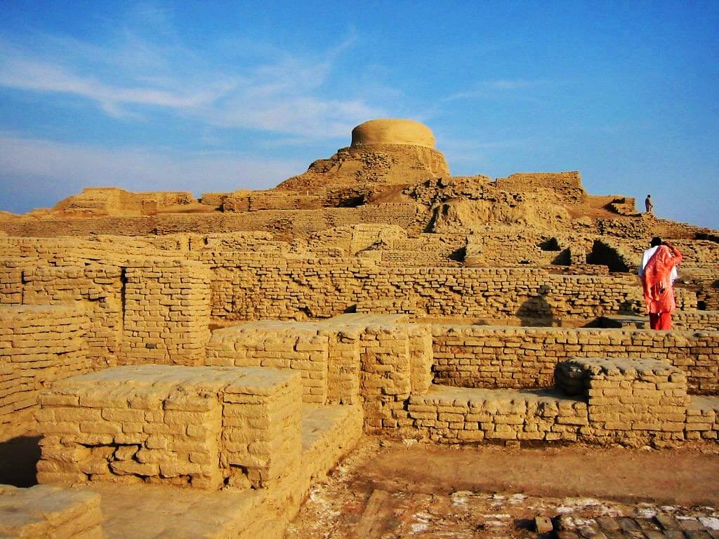 Saving lost ancient city of Mohenjo Daro • The Mysterious India