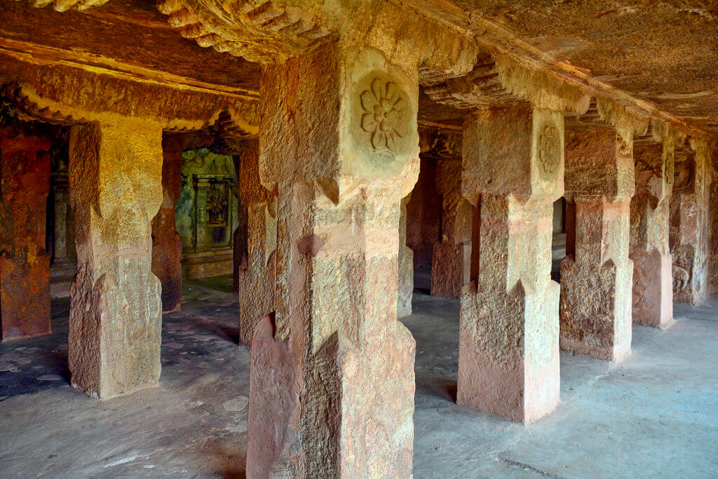 15 Things You Need to Know about Undavalli Caves • The Mysterious India